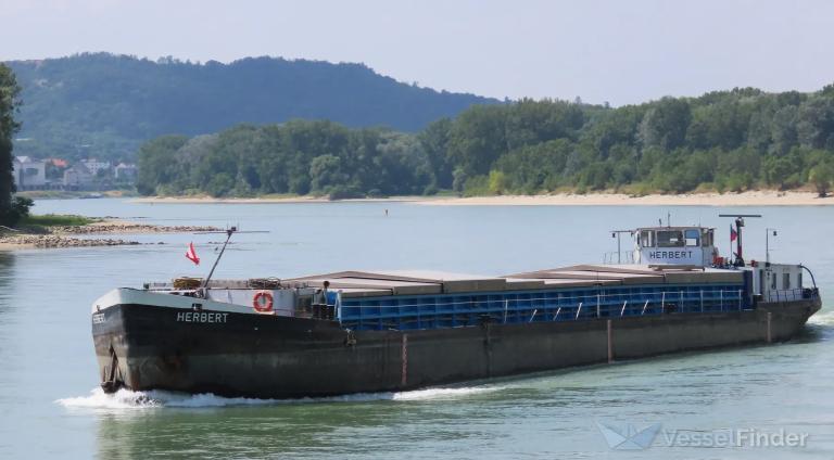 HERBERT, Cargo ship - Details and current position - MMSI 267132116 ...