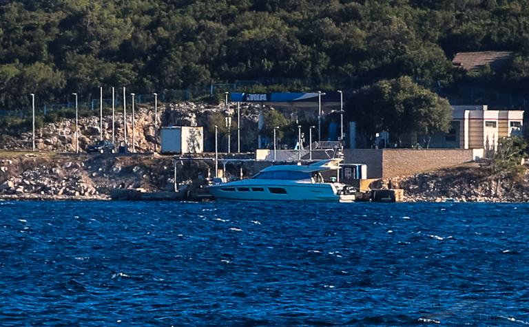 SIESTA, Pleasure craft - Details and current position - MMSI 267210129 ...