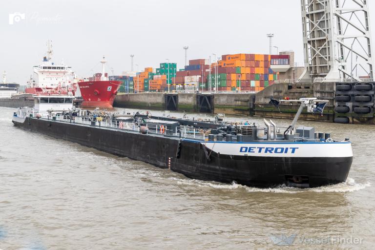 DETROIT, Tanker - Details and current position - MMSI 269057837 ...