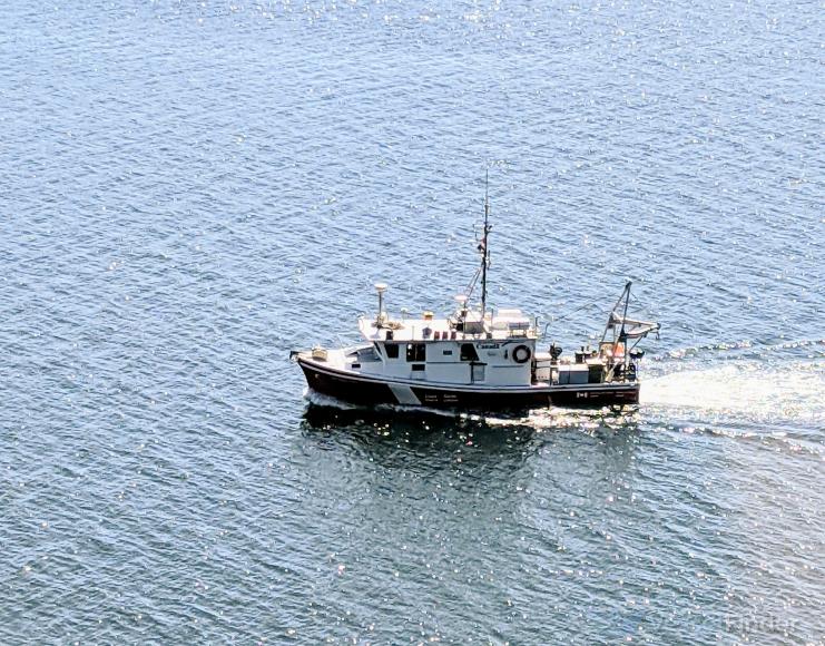 OTTER BAY, SAR - Details and current position - MMSI 316001290 ...