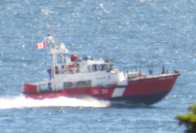 CAPE CALVERT, Unknown - Details and current position - MMSI 316001481 ...