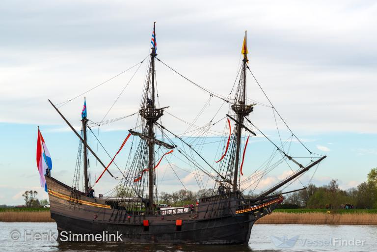 HALVE MAEN, Unknown - Details and current position - MMSI 366464000 ...