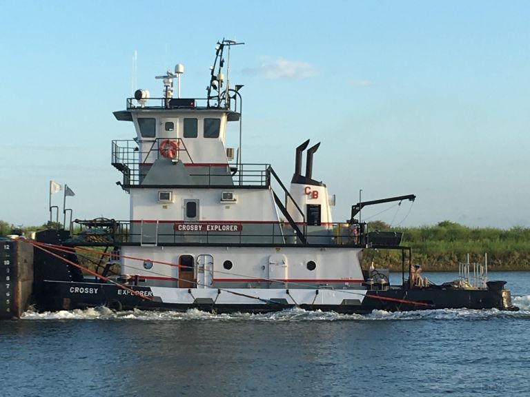 CROSBY EXPLORER, Towing vessel - Details and current position - MMSI ...