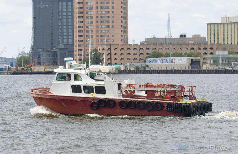 EAST RIVER, Unknown - Details and current position - MMSI 366898790 ...