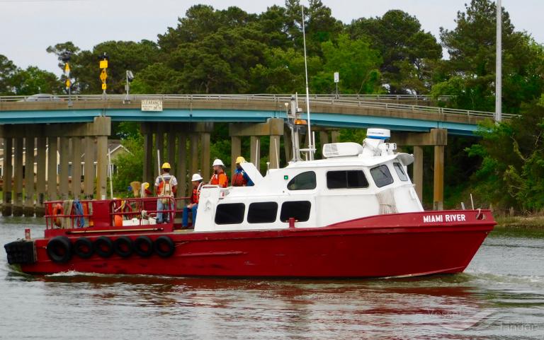 MIAMI RIVER, Port tender - Details and current position - MMSI ...