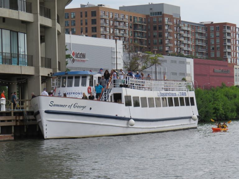 SUMMER OF GEORGE, Passenger ship - Detalles del buque y posición actual ...