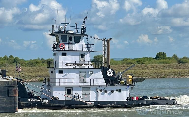 FRANCIS M DEVALL, Towing vessel - Details and current position - MMSI ...