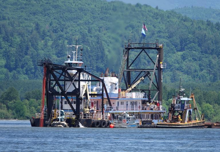 DREDGE OREGON, Dredging or UW ops - Details and current position - MMSI ...