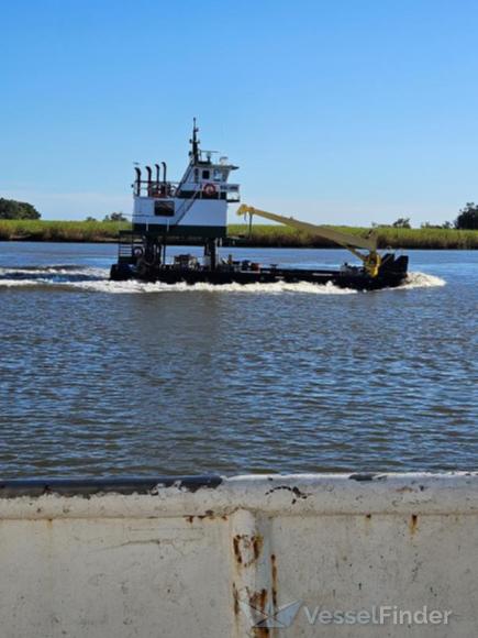MISS ANNE, Tug - Details and current position - MMSI 367001540 ...