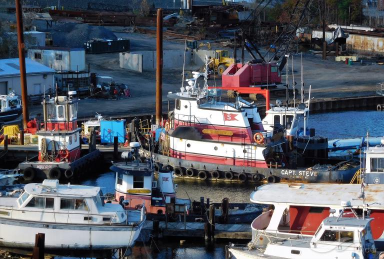 CAPT. STEVE, Tug - Details and current position - MMSI 367093970 ...