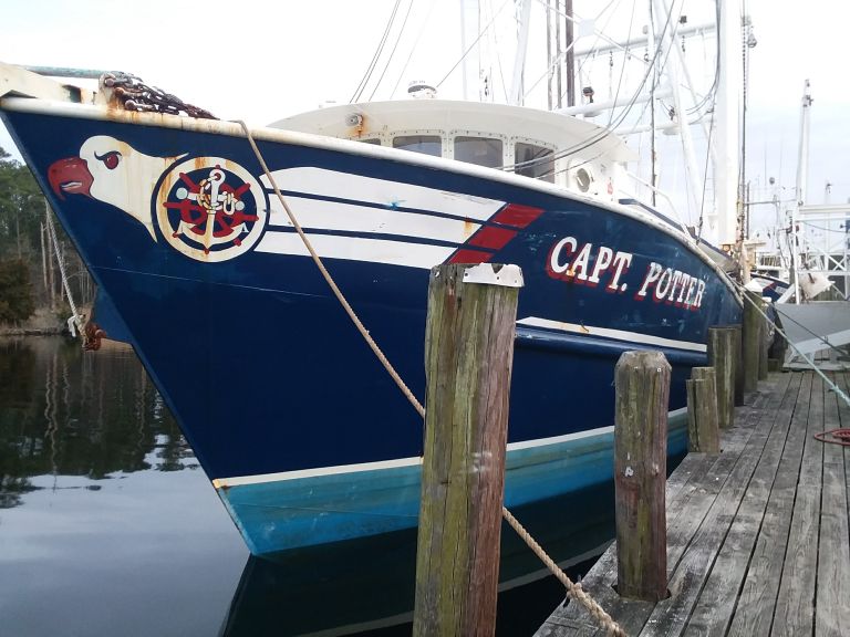 CAPT.POTTER, Fishing vessel - Details and current position - MMSI 367323270 - VesselFinder