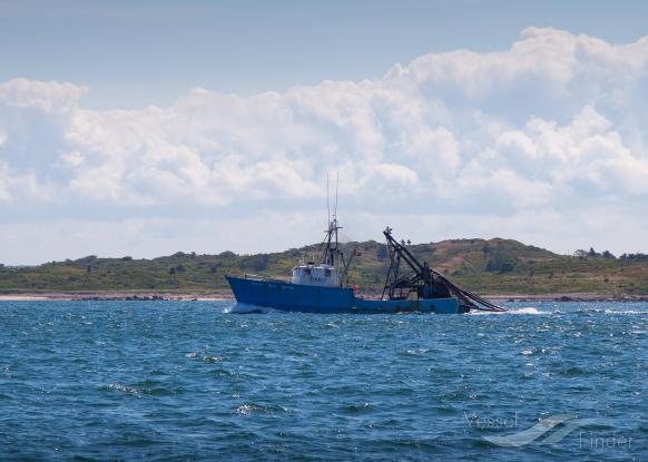 NEW SEA ROVER, Fishing vessel - Details and current position - MMSI ...