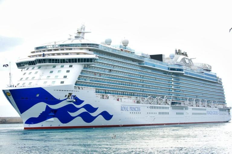 ROYAL PRINCESS, Passenger ship - Details and current position - MMSI ...