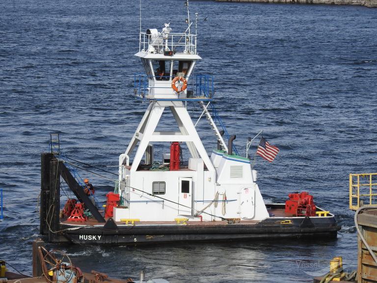 HUSKY, Tug - Details and current position - MMSI 367425870 - VesselFinder