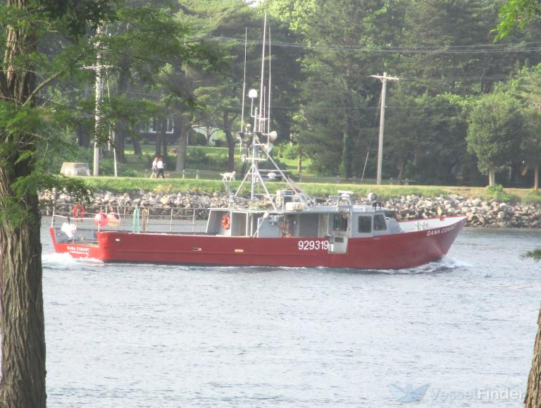 DANA CONANT, Fishing vessel - Details and current position - MMSI ...