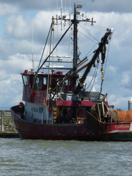 CHASINA, Fishing vessel - Details and current position - MMSI 367616650 ...