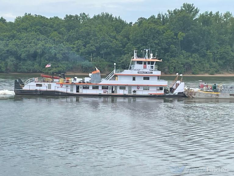 HARLEY HALL, Towing vessel (tow>200) - Details and current position ...