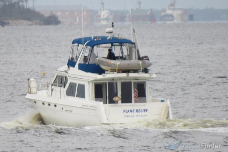 PLANE RELIEF, Pleasure craft - Details and current position - MMSI ...