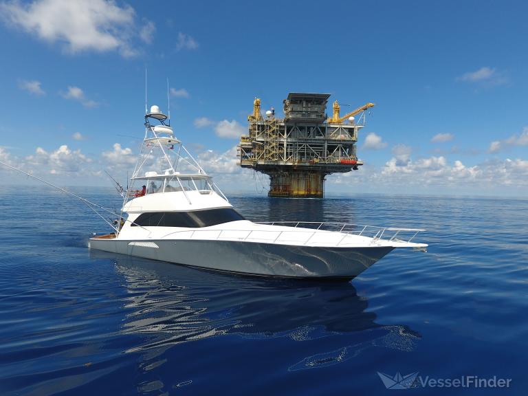 DRAGGIN UP, Pleasure craft - Details and current position - MMSI ...