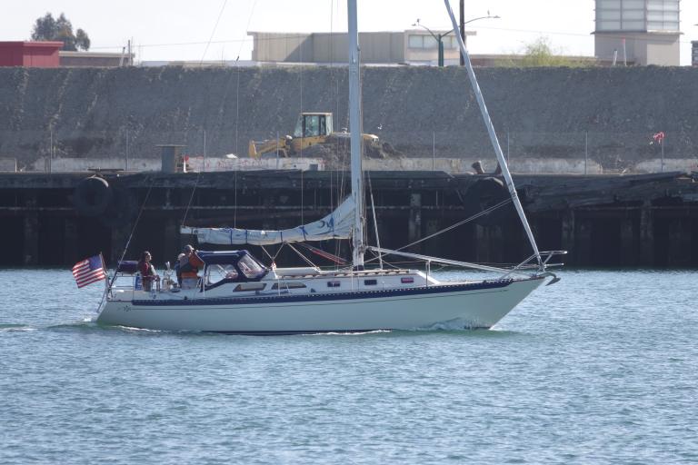 ZENITH, Sailing vessel - Details and current position - MMSI 367781890 ...