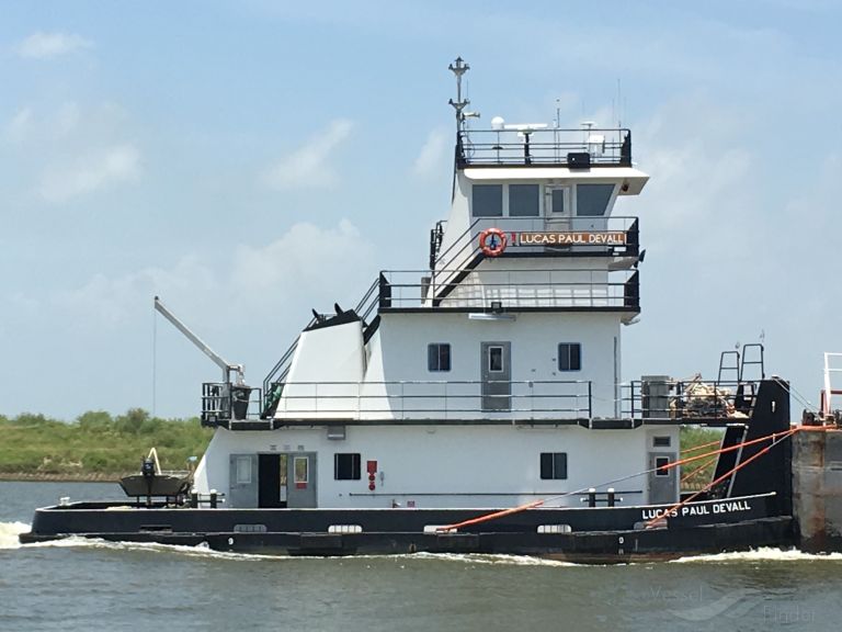 LUCAS PAUL DEVALL, Towing vessel - Details and current position - MMSI ...