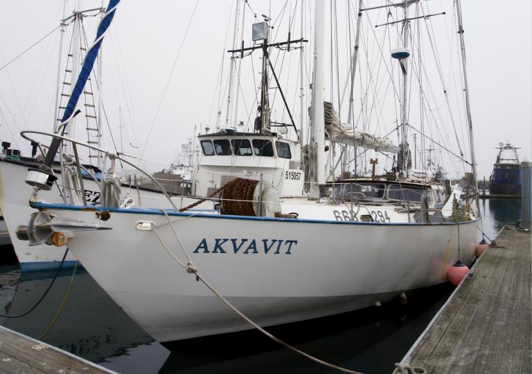 AKVAVIT, Fishing vessel - Details and current position - MMSI 368063210 ...