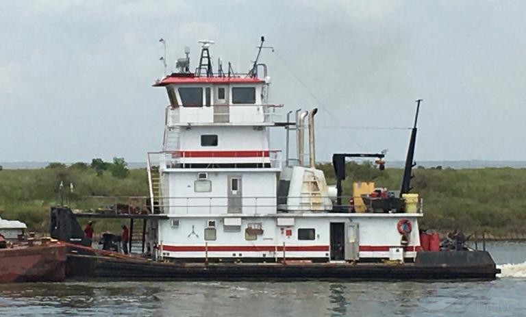 Mike Howard Boat MEC&F Expert Engineers : Emerald Sea Captain, Mark