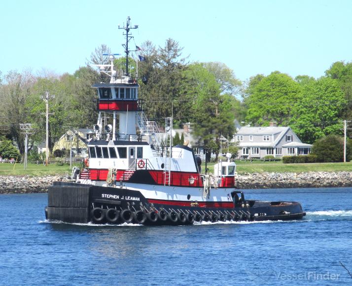 STEPHEN J LEAMAN, Tug - Details and current position - MMSI 368172430 ...