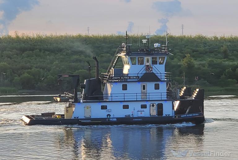 JOSEPH ALFRED DEVALL, Towing vessel (tow>200) - Details and current ...
