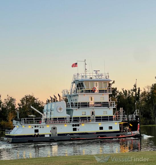 DRUE ARAMISE, Tug - Details and current position - MMSI 368280050 ...