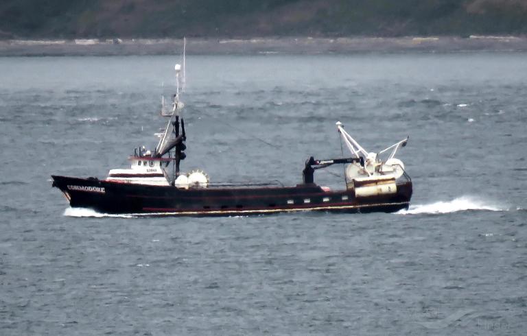 Free AIS Ship Tracking of Marine Traffic - VesselFinder