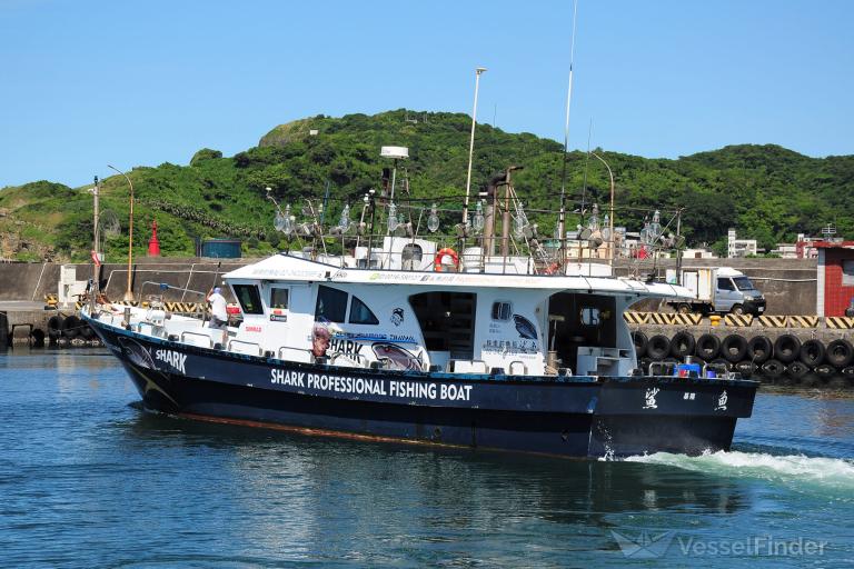 SHARK, Fishing vessel - Details and current position - MMSI 416002062 ...