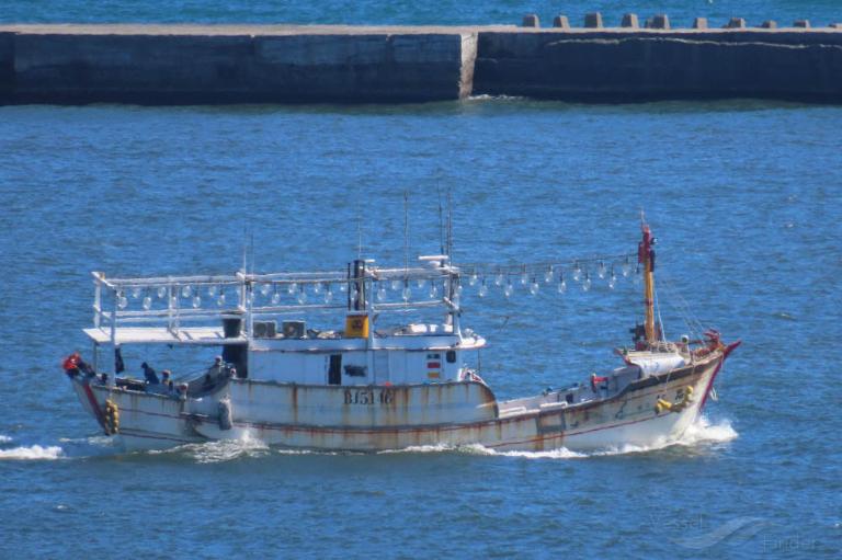 888, Fishing vessel - Details and current position - MMSI 416055588 ...