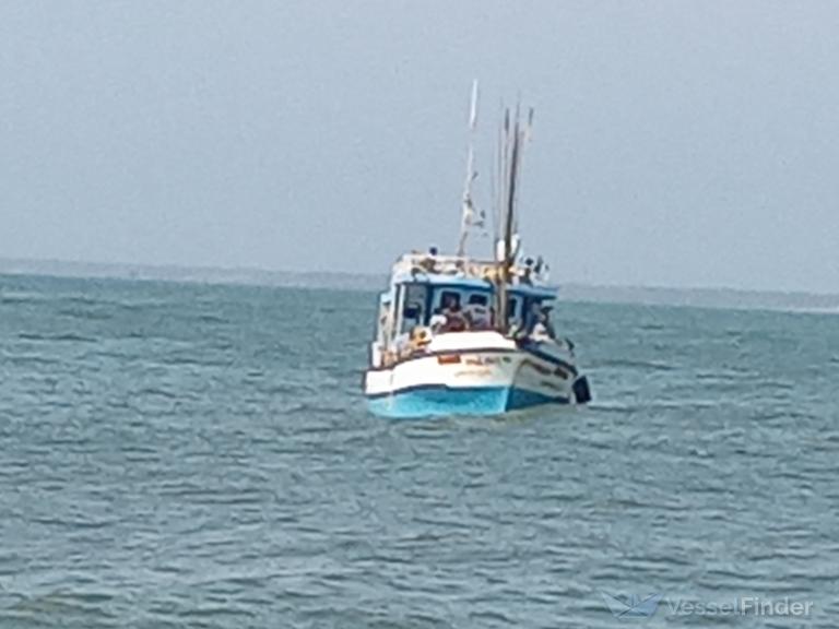 IMULA 0453 CHW, Fishing vessel - Details and current position - MMSI ...