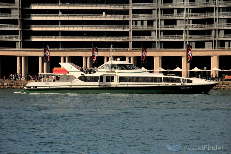 SUPERCAT 4, Passenger ship - Details and current position - MMSI ...