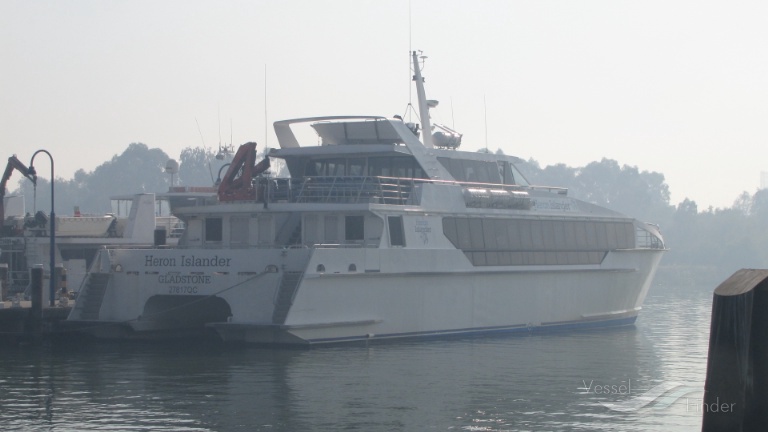 HERON ISLANDER, Passenger ship - Details and current position - MMSI ...