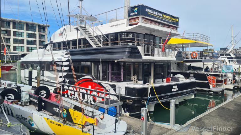 PERETU, Passenger ship - Details and current position - MMSI 512009258 ...