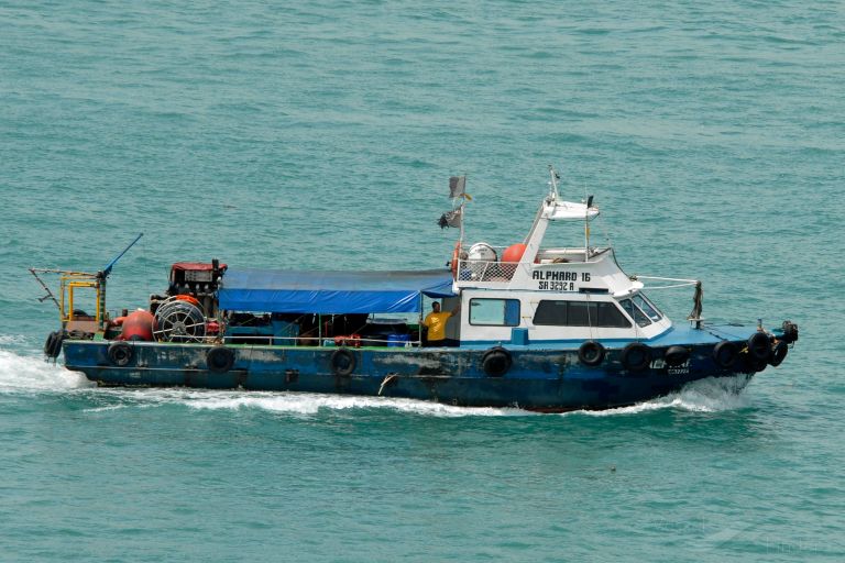 ALPHARD 16, Tug - Details and current position - MMSI 518100010 ...