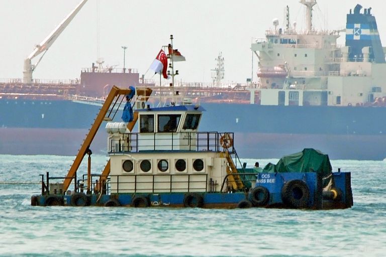 OCS MISS BEE, Tug - Details and current position - MMSI 525100928 ...