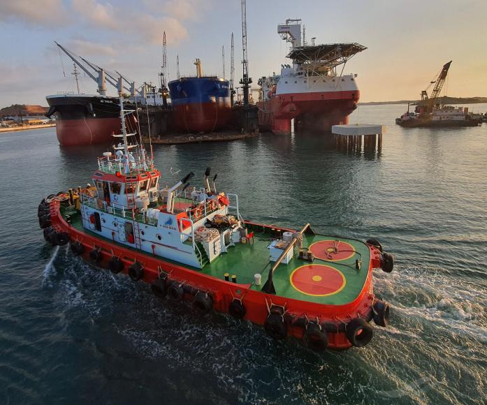 TB. BERAU COAL 17, Tug - Details and current position - MMSI 525300016 ...