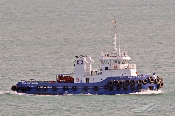 ENG HUP GAJAH, Tug - Details and current position - MMSI 563026040 ...