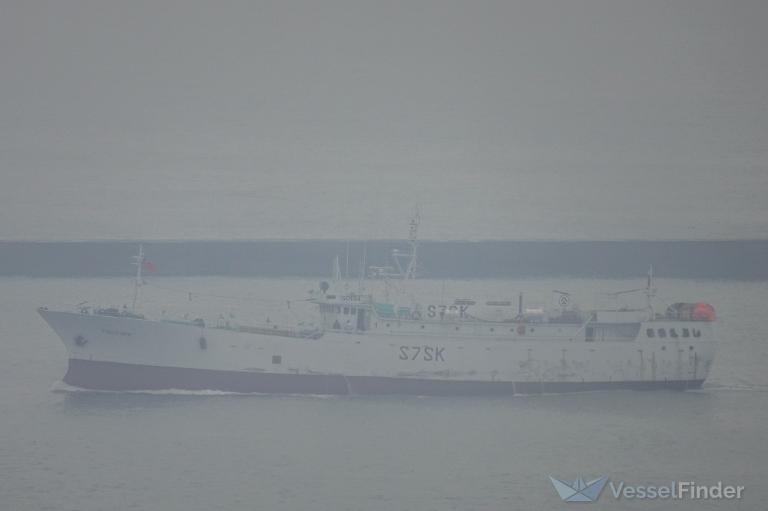 PHOENIX, Fishing vessel - Details and current position - MMSI 664246000 ...