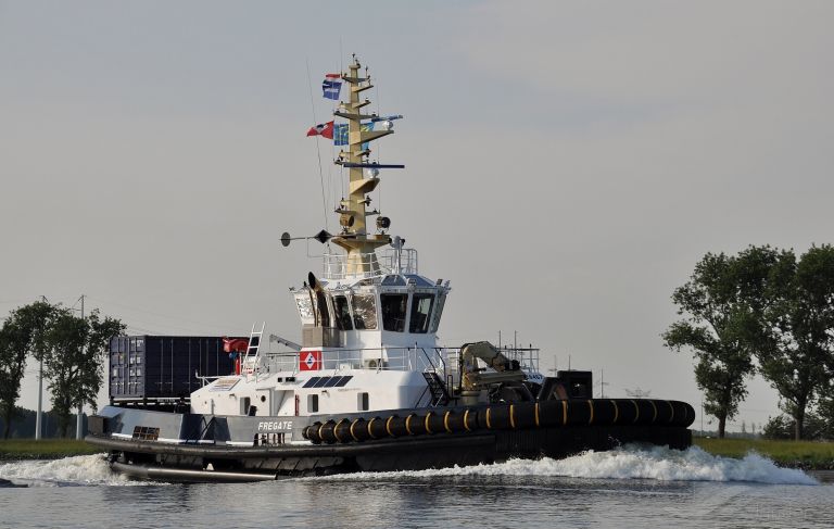 FREGAPE , Tug - Details and current position - MMSI 745005800 ...
