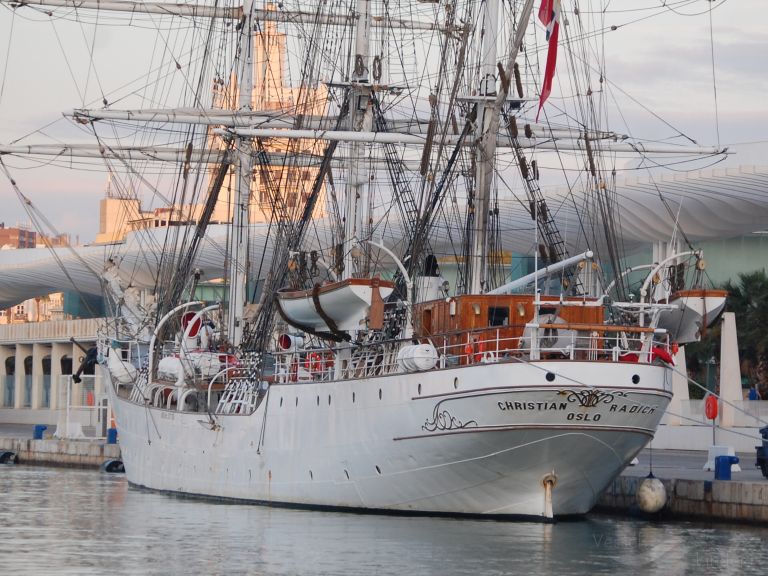CHRISTIAN RADICH, Training Ship - Details and current position - IMO ...