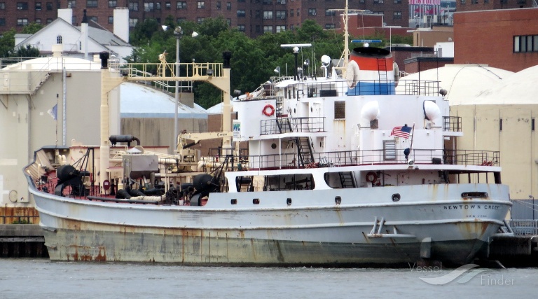 NEWTOWN CREEK, Waste Disposal Vessel - Details and current position ...