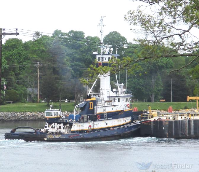 CORAL COAST, Tug - Details and current position - IMO 7205087 ...