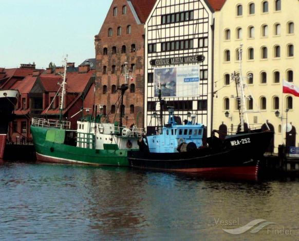 GDY-18, Fishing Vessel - Details and current position - IMO 7321867 ...