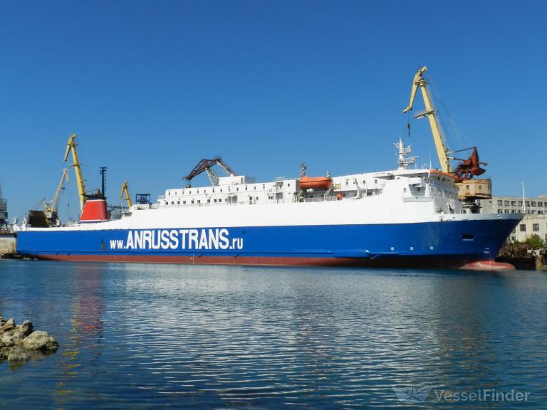 ANNA MARINE, Passenger/Ro-Ro Cargo Ship - Details and current position ...