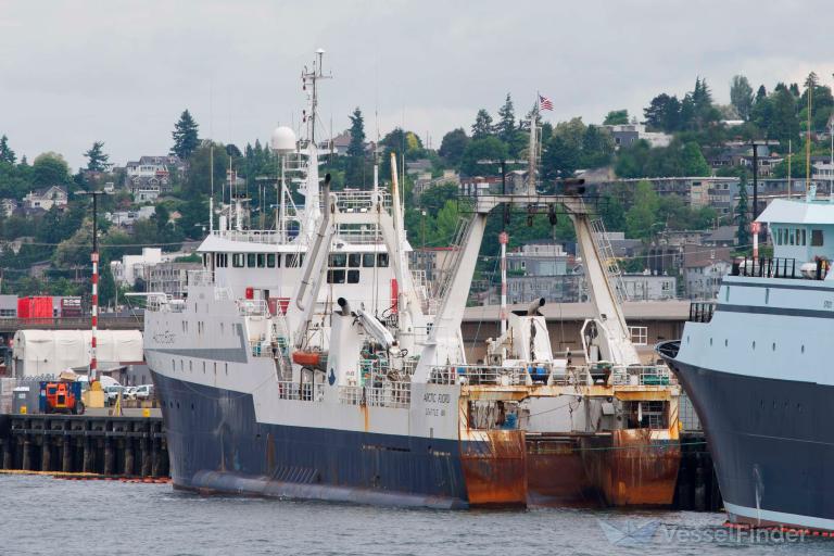 ARCTIC FJORD, Fish Factory Ship - Details and current position - IMO ...