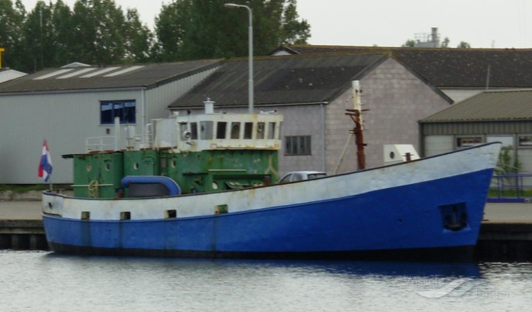 ATLAS, Fishing Vessel - Details and current position - IMO 7415010 ...